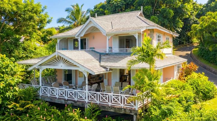 Classic Beachfront Living, Villa 1 Of 6 - Tobago