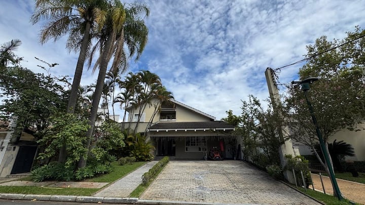 Casa Com 5 Dormitórios Em Alphaville - Barueri