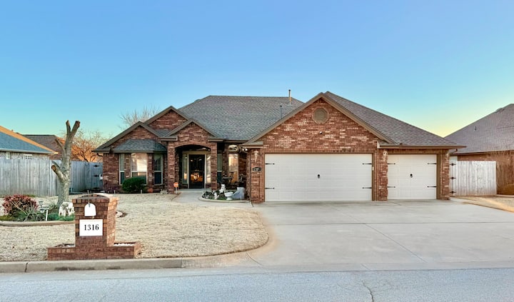Cozy & Secluded Okc Hideaway – Perfect Getaway - Oklahoma