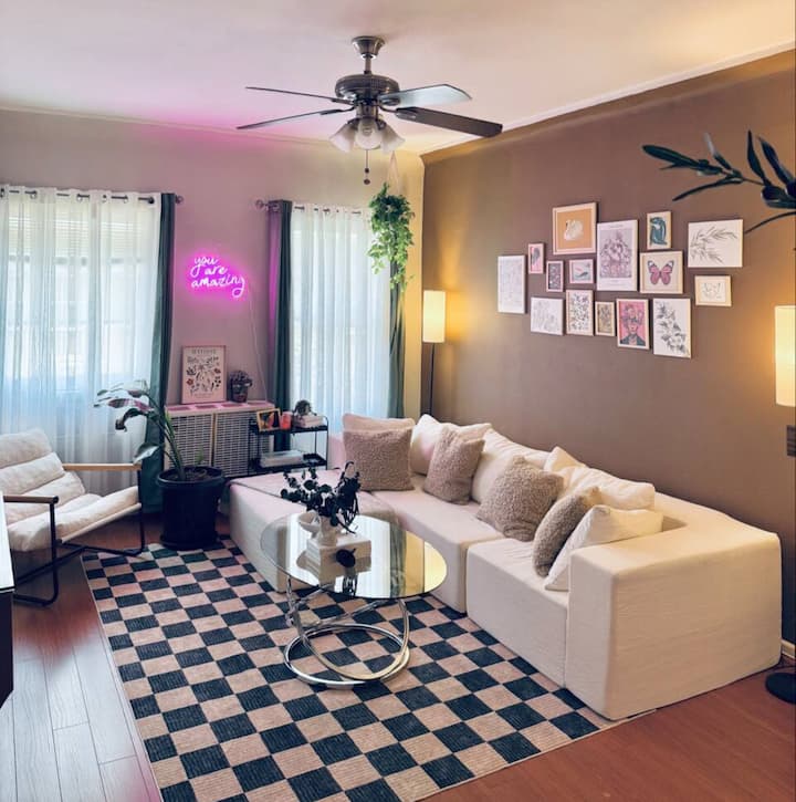 Cozy One-bedroom Apartment - Beverly Hills