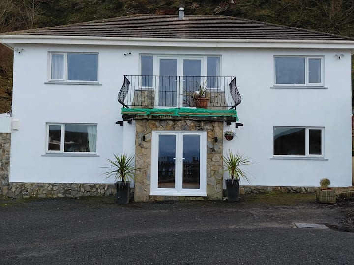 Portreath Beach And Seaview House - Pool