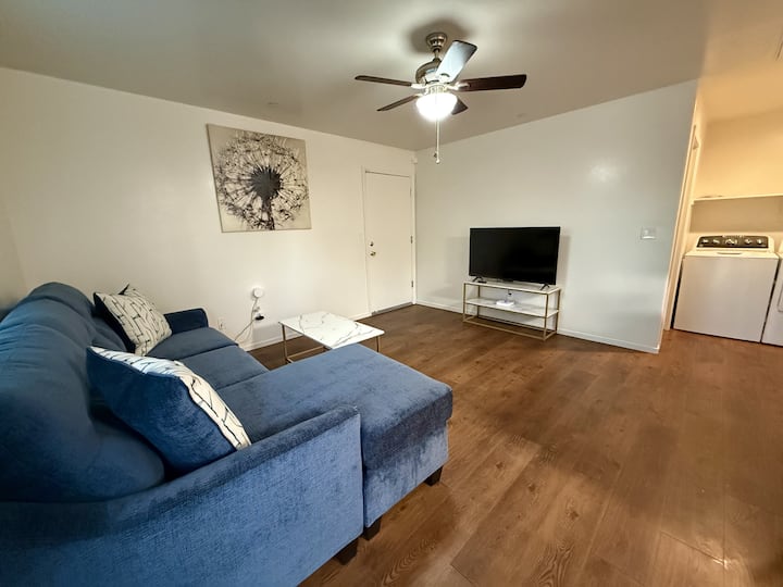 Perfect For Traveling Professionals! - Bakersfield, CA