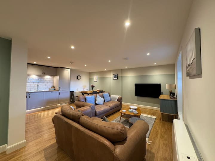 Luxurious Modern Seafront Flat In Central Lerwick - Lerwick