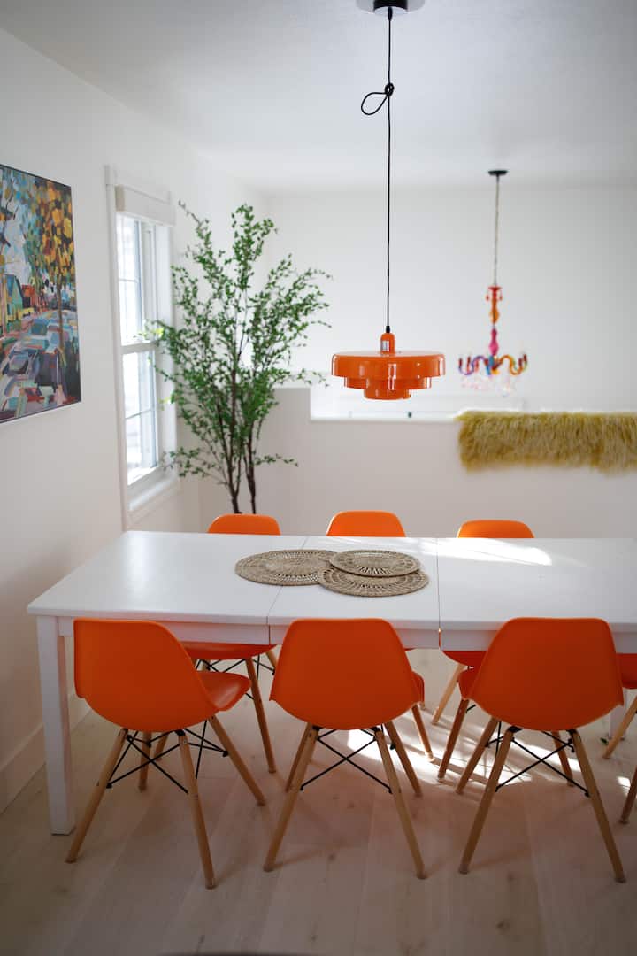 Beach House • Private Yard • Near Beach • Sleeps 7 - Port Dover