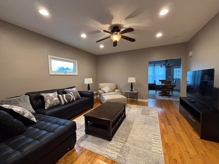 Private 3br Townhouse By St. Peter's | Fast Wi-fi - Albany, NY