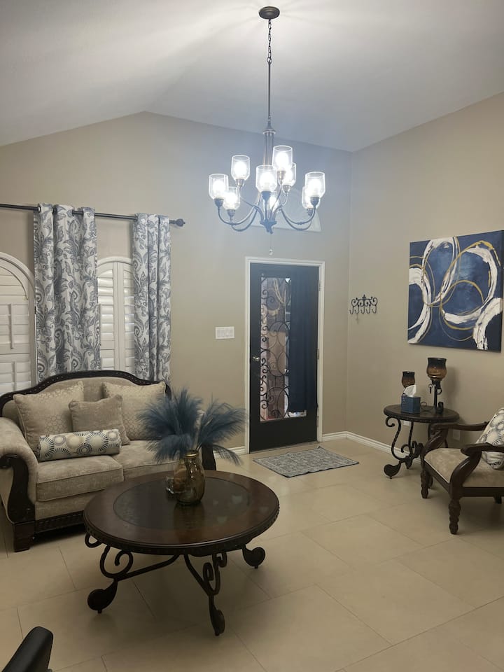 Spacious 3 Bedroom House - Laredo, TX