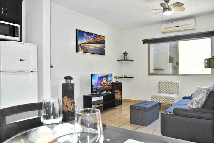 Cabo Dntwn Studios | Spacious 2br/2q – Marina Walk - Cabo San Lucas