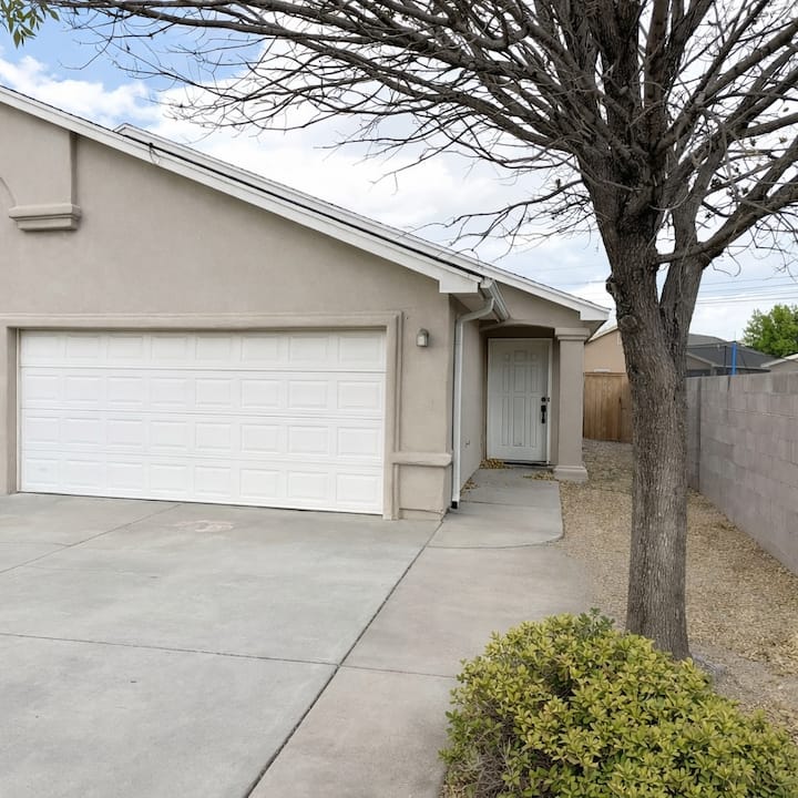 Lincoln Park - Long Term Welcome! - Hobbs, NM