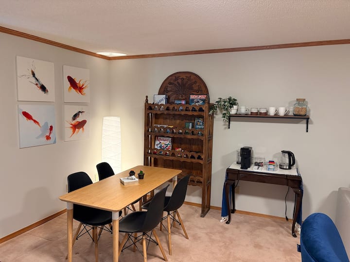 Large 1br W/ Ac, Sleeps 4, Near Spruce Meadows - Calgary