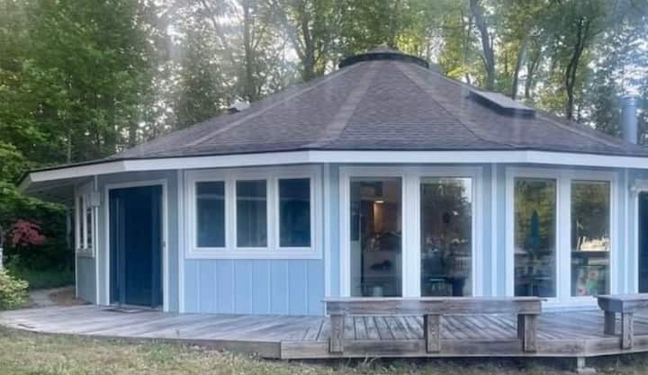 Crabby Oyster - Kilmarnock, VA