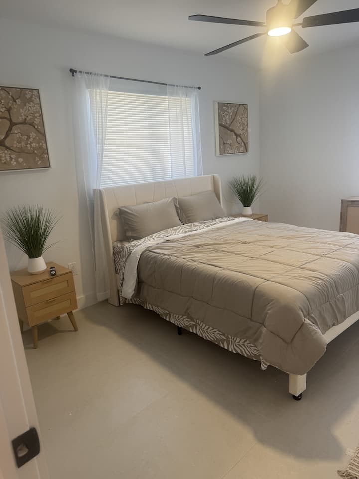 Modern Ft Lauderdale Apt Near Downtown & Beach - Fort Lauderdale