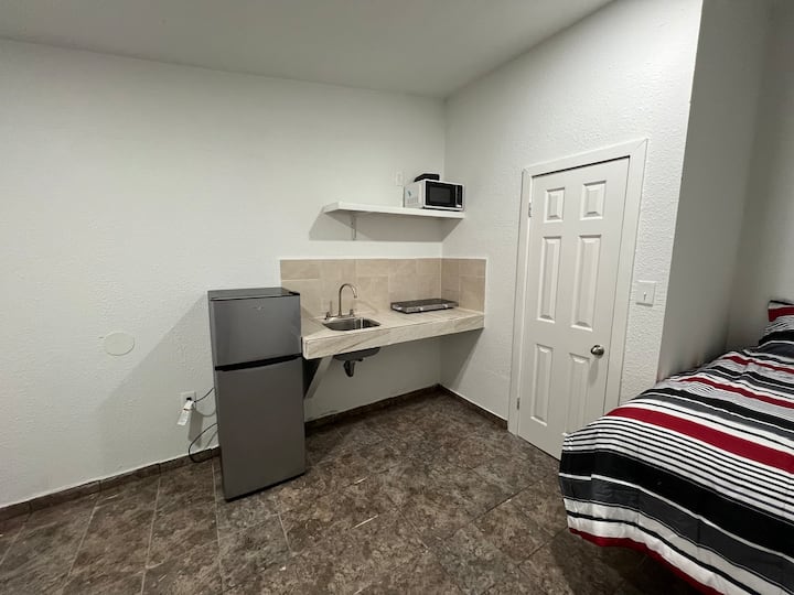 Esencial Y Cómodo. H - Elgin, TX