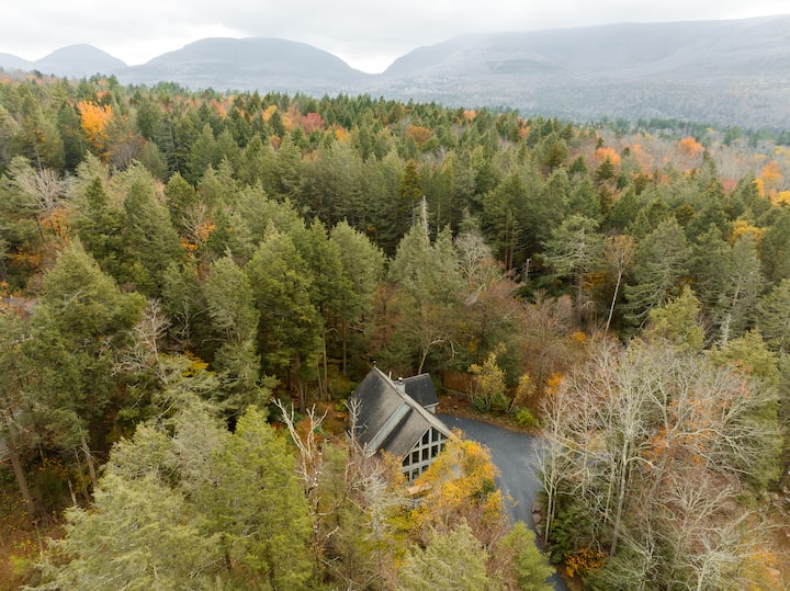 Catskills Cabin Escape With Hot Tub - Tannersville, NY