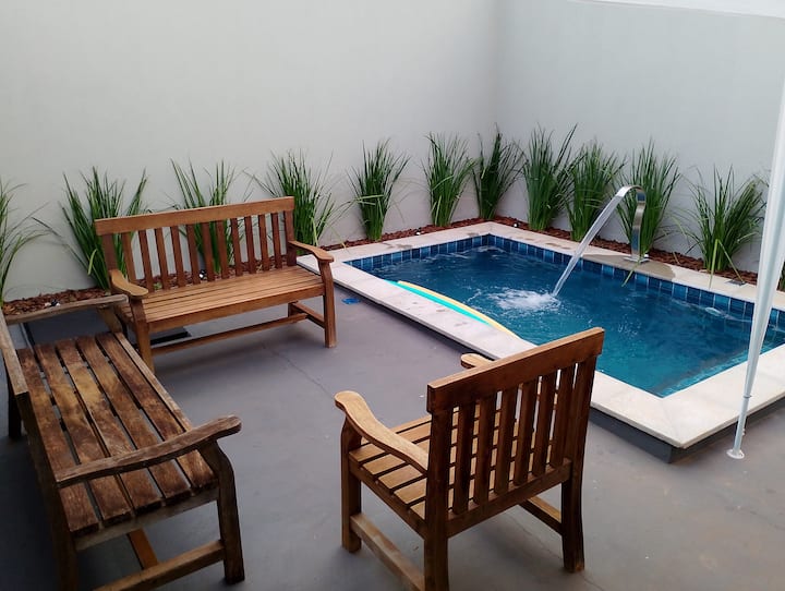 Casa C/ Piscina Próxima Do Shopping E Expogrande. - Campo Grande