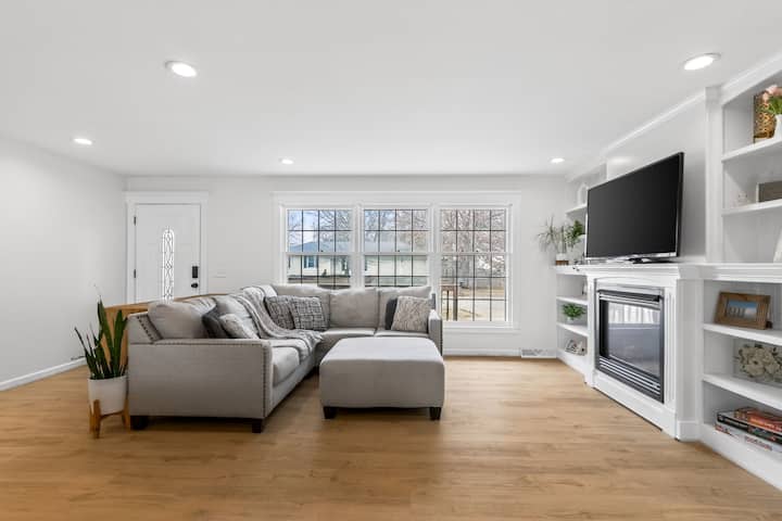 Child Friendly 2br 2 Bth Fenced Yard - リバティー, MO