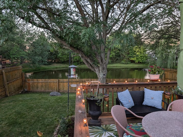 Quiet 2bd/2br On Pond Near Midtown & The Palladium - Carmel, IN