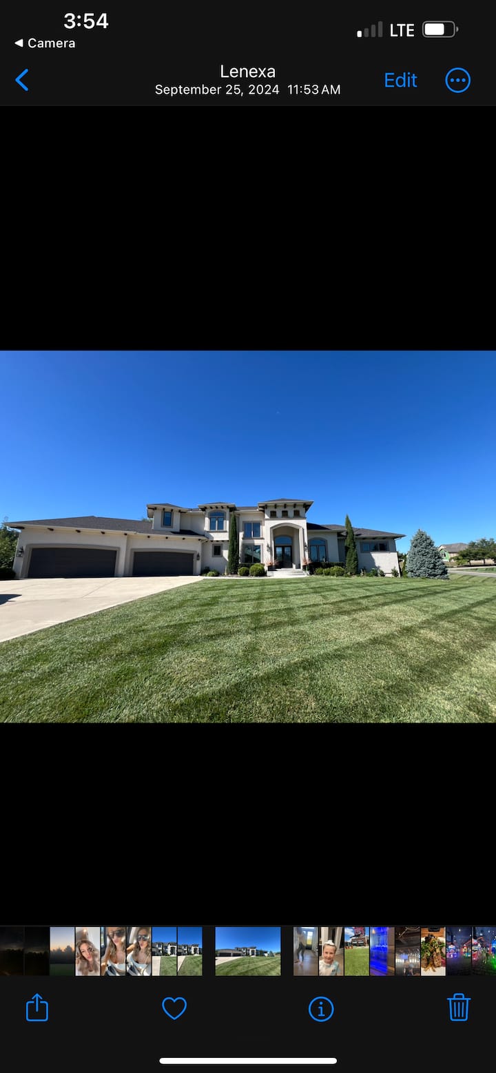 The Rockford
World Cup Oasis - Shawnee, KS