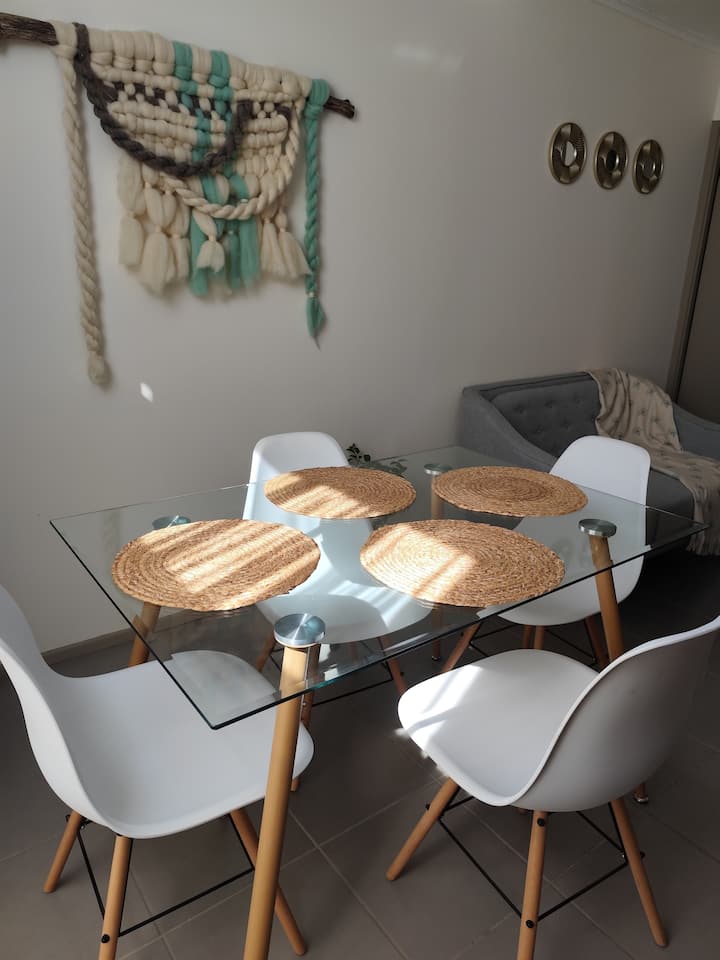 Hermosa Y Cómoda Casa Nueva, Sector Residencial. - Curicó