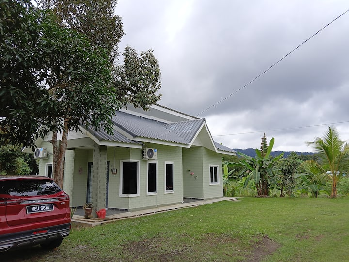 Tiny House In Kampung Style At Kuala Kangsar Perak - Kuala Kangsar