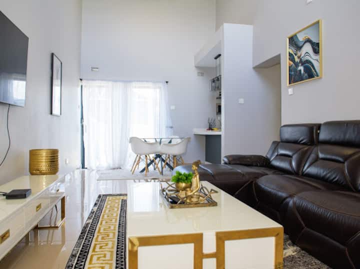 Urban Elegance In Madokero 2bed Apartment - Zimbabwe