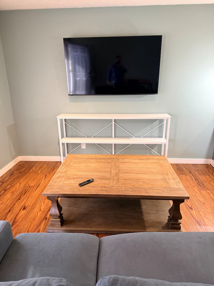 Quiet & Comfortable, Stylish 1 Bed, 1 Bath Ch3 - Lexington, KY