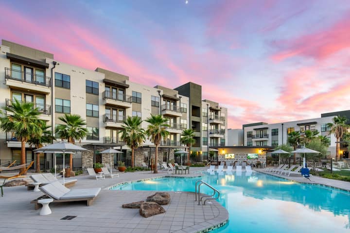 Cozy Arizona Oasis - Avondale, AZ