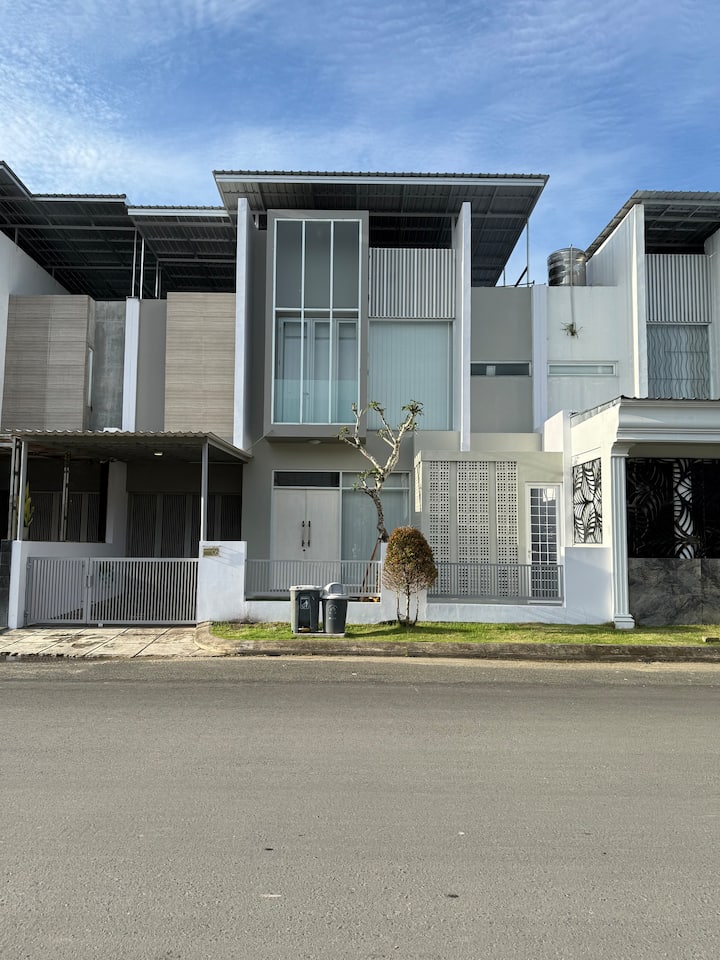 Linea House 6 - Banjarmasin