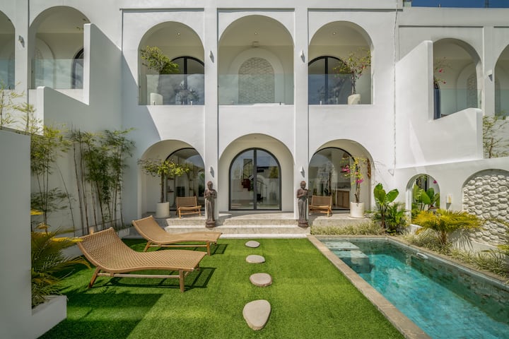 Unu V8: Mediterranean 2br W/ Rooftop & Pool Canggu - Australia