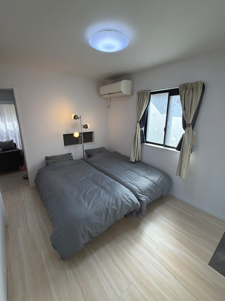 名古屋・藤が丘駅徒歩5分一戸建1階（45㎡）専用トイレ、風呂、キッチン・洗濯機完備。 - 愛知県