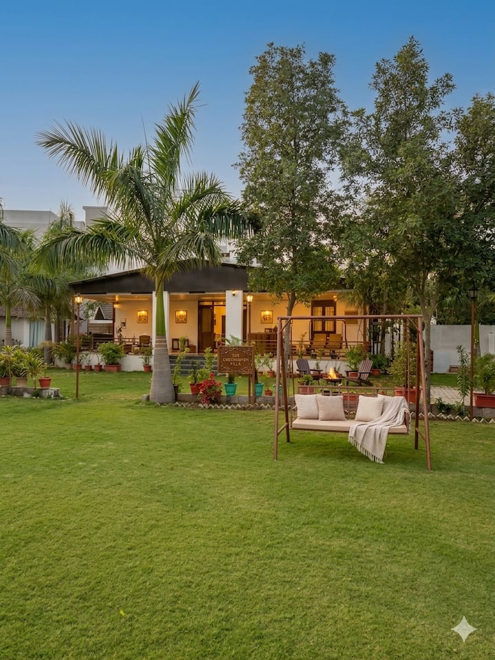 Green Palm Estate: 5br Private Pool Retreat - Jaipur