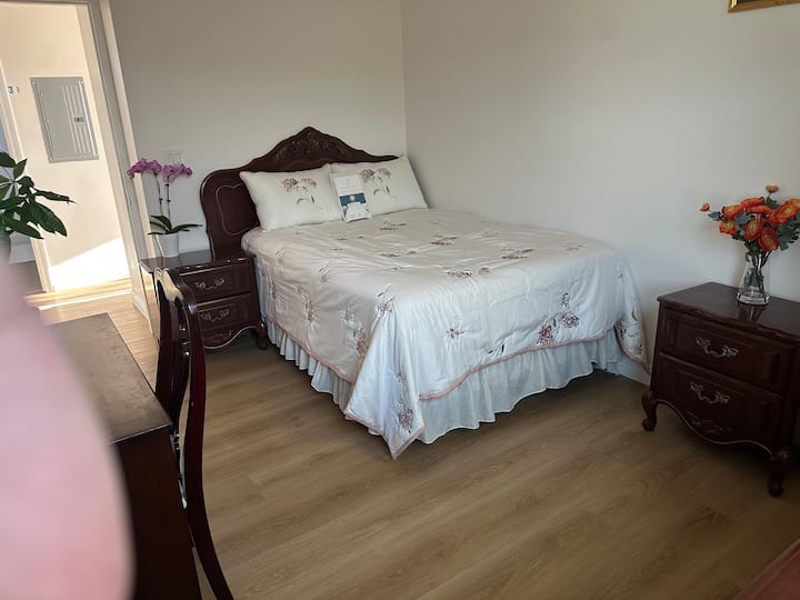 Great 2br 2bed Suite Private Ba Per Room 4 Guests - San Francisco, CA