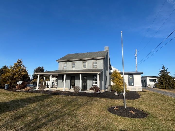 Game Farm Apartment - Shippensburg University, Shippensburg