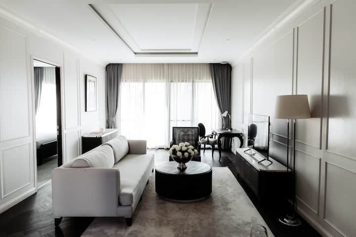 Luxury Apartment With Pool, Fitness, And Spa - Laos