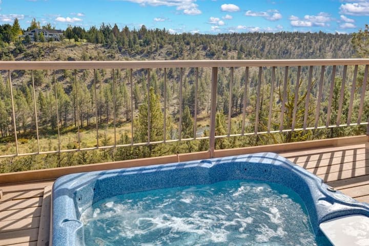 River Runs Through - Redmond, OR