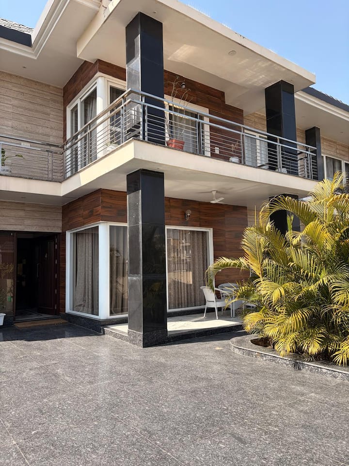 The Palms Residency, Hill View, Farm House Villa - New Chandigarh