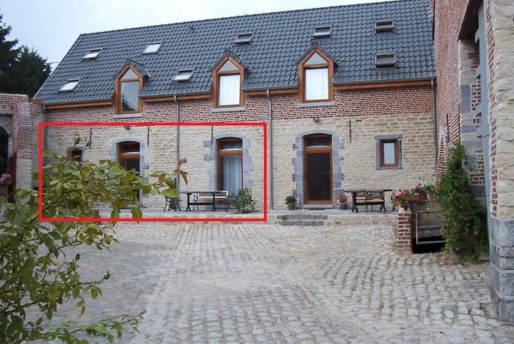 Appart Rez-de-chaussée, Terrasse & Parking Privés - Nivelles