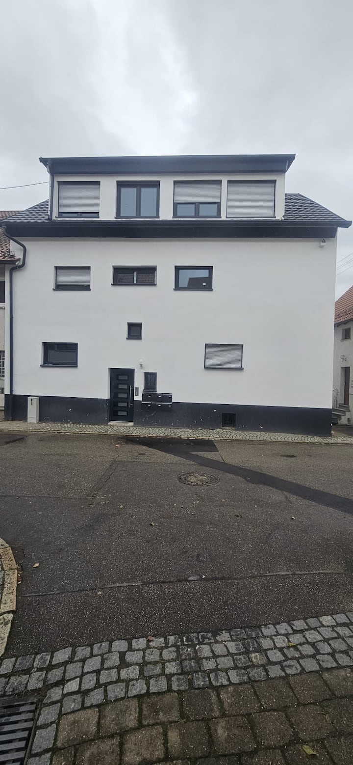 Angenehme Wohnung In Weinsberg-mitte - Heilbronn