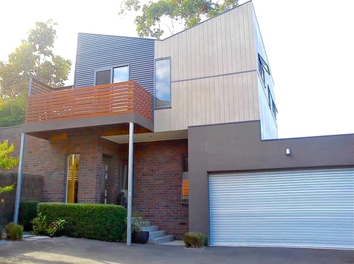 Leafy Croydon Escape | Pet-friendly 3br With Deck - Bayswater