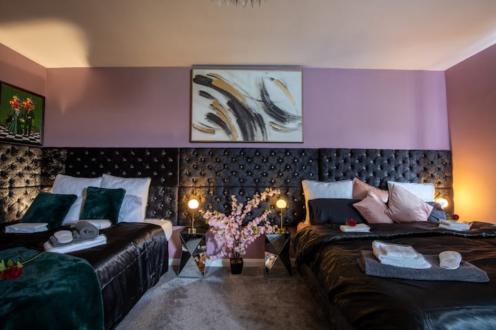 Private Estate | Adults | Gated |Countryside Views - Wellingborough