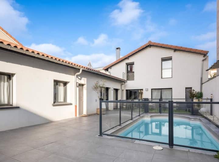 Villa éLégance Medipole-piscine-2parking-trnsport - Villeurbanne