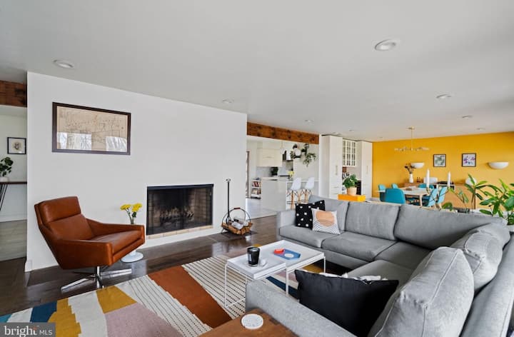 Tree House, Modern Contemporary - Malvern, PA