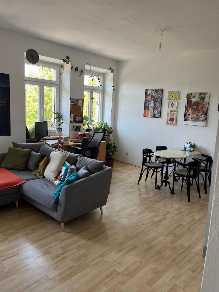 Hübsche, Helle 2-zimmer Wohnung - Nürnberg