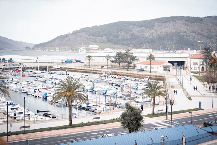 Casa Da Mariña: Terraza Con Vistas Al Puerto. - Ferrol