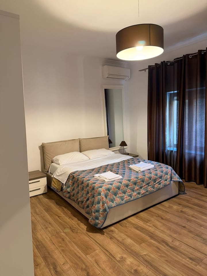 Qëndrim Perfekt – Dhoma Moderne Dhe Të Rehatshme - Tirana