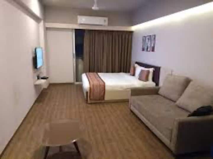 Luxury 5 Star Weekend Homes Stay - Surat