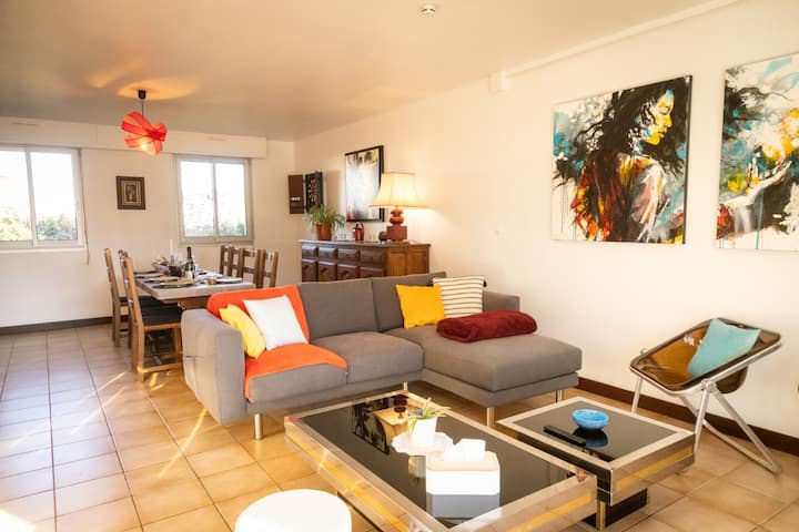 Maison Du Noyer 100m2 - Piano & Terrasse - Garage - Dole
