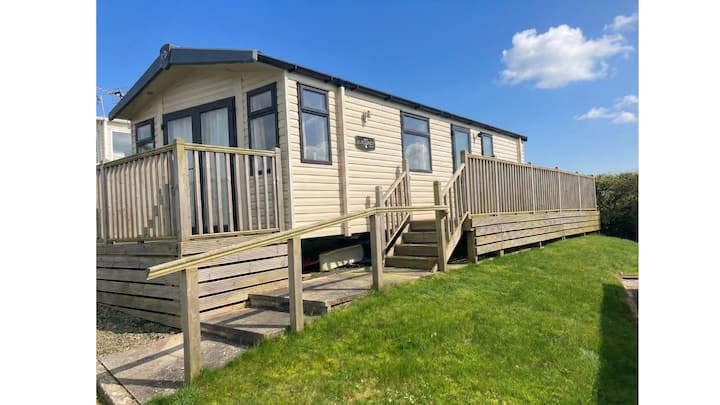 Sunset Bay: Peaceful Caravan By The Sea - Aberaeron