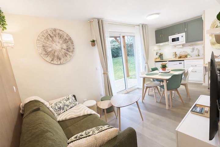 Le Trésor Du Lac Casteljaloux 
Confort Et Nature - Casteljaloux