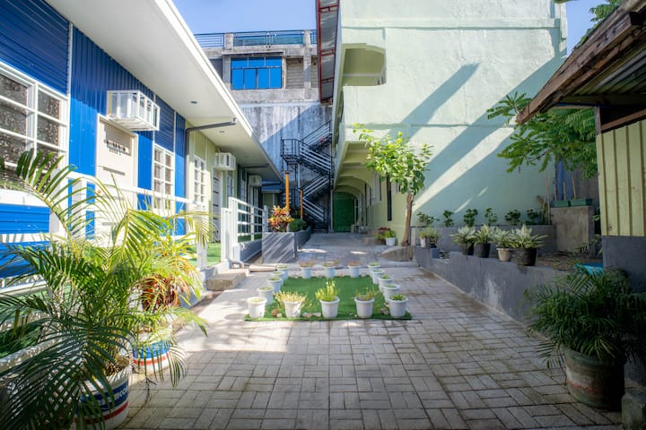 Liberty's Homestay | 
Dormitory Room (Male) - Coron