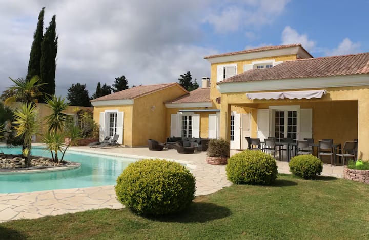 Villa Exceptionnelle Avec Piscine - Aléria
